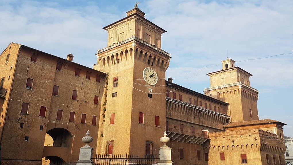 Ferrara | CoopCulture